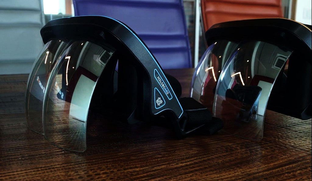 This is World’s First AR Headset For Mobiles Made by an Indian