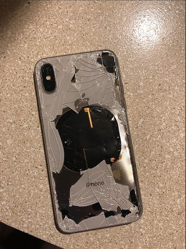 iPhone X Explodes: Apple to Investigate ‘Unexpected Behaviour’