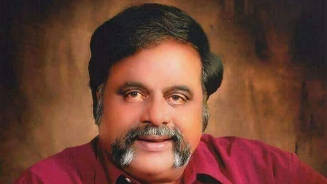 Thousands Bid Emotional Farewell to Kannada Actor Ambareesh