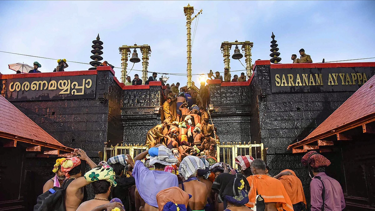 Sabarimala Verdict on Women Entry in Temple LIVE Updates: Sabarimala ...