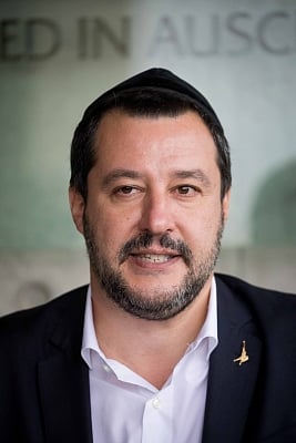 Salvini hails migrant rescue ship's arrival in Spain