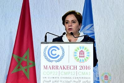 UN's climate chief asks nations to finish talks with strong outcome