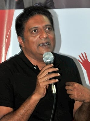 Actor Prakash Raj to join politics