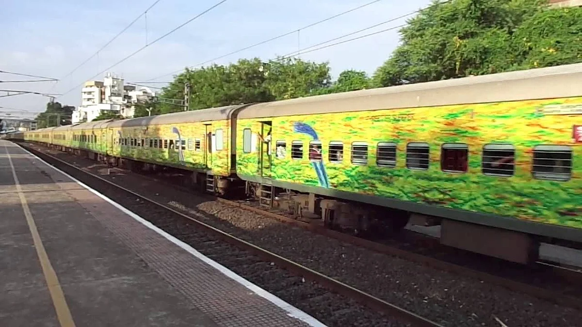 Check complete list of Shatabdi Express: Timings, Routes, Ticket Fare ...