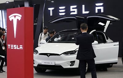 Tesla acquires battery technology group Maxwell for $218 mn
