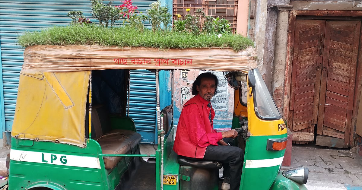 Why This Kolkata Auto Rickshaw Has a Garden on its Rooftop
