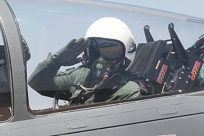 Army Chief flies in Tejas, LCH