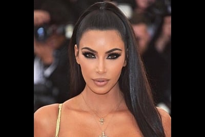 Kim Kardashian debuts red hair colour