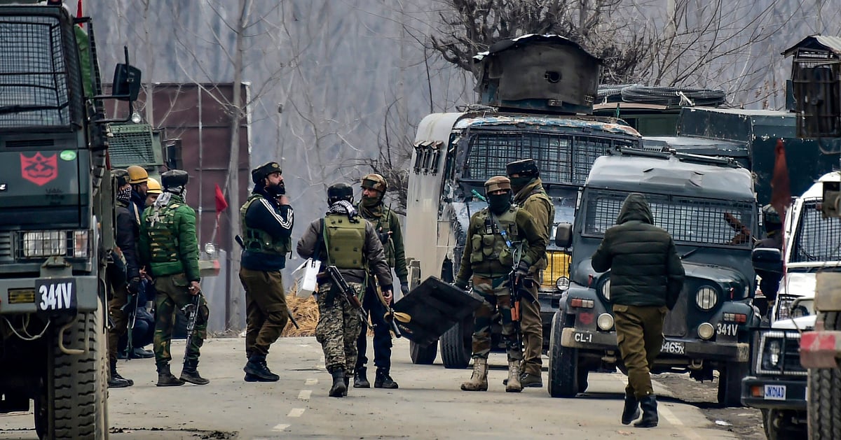 Pulwama Attack Video, Photo LIVE Updates: Maruti Eeco, Owned By ...