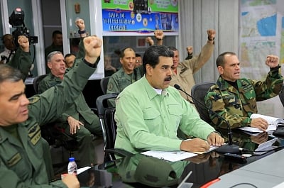 Venezuela seals border with Brazil