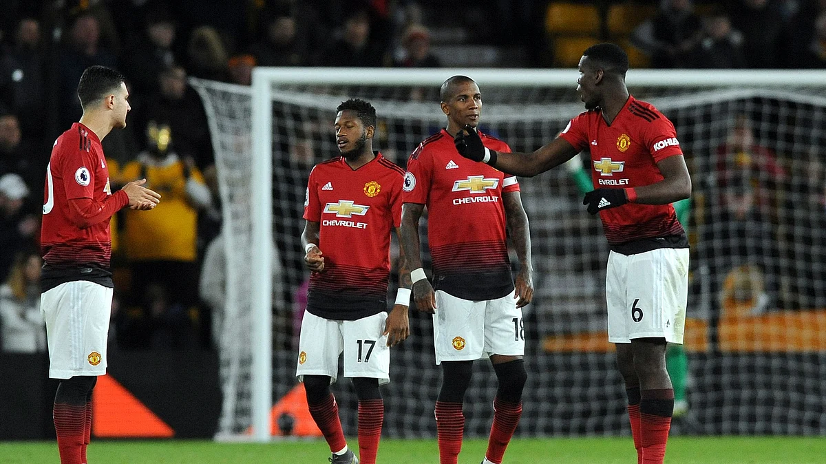 Manchester United Lose 2-1 at Wolves For Third Loss in 4 Games