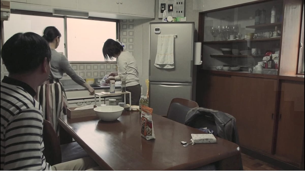 Japanese People Rent Friends and Family to Overcome Loneliness