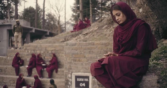 Zee5 Web Series Kaafir Full Review | Dia Mirza’s Kaafir is a Beautiful ...