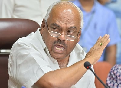 ALERT: Karnataka Assembly Speaker K.R. Ramesh Kumar resigns