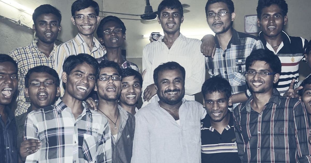 Anand Kumar Super 30: Meet the Real Students Who Inspired Hrithik ...