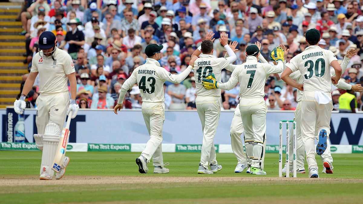 Ashes 2019: England Lead Australia by 90 Runs After a Middle-Over Collapse