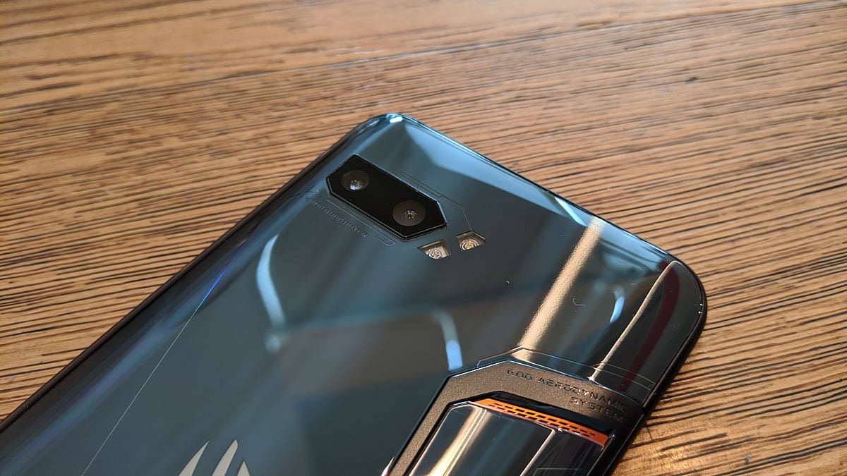 Asus ROG 2 Mobile Review: Flagship Hardware with a Mammoth Battery