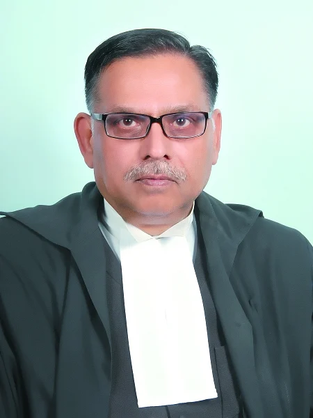 Ayodhya Verdict: Who Are The Five Judges Who Will Deliver the Supreme ...