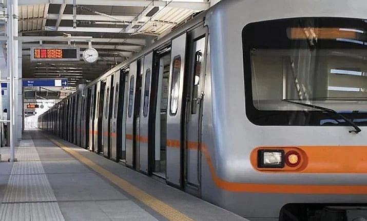 East-West Kolkata Metro Route Map, Fare, Station to Station and other ...