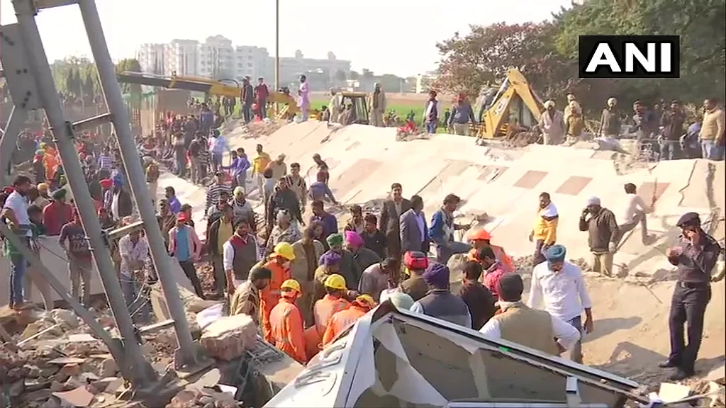 One Dead, 3 Rescued as Building Collapses in Punjab’s Mohali One Dead, 3 Rescued as Building Collapses in Punjab’s Mohali