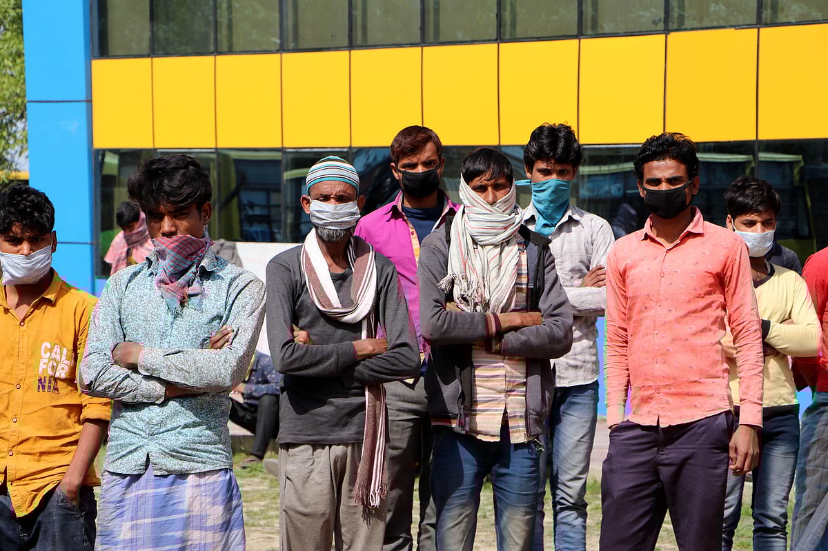 The Quint Impact: Labourers From Bihar Stranded in Kashmir Reach Their ...