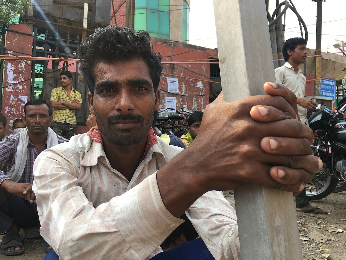 Ground Report: At Noida’s Labour Chowk, Migrant Labourers Return But ...