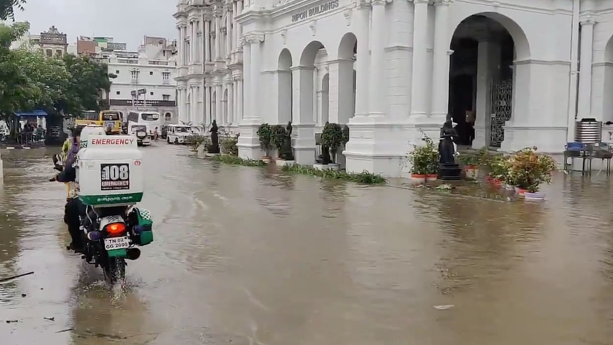 Heavy Monsoon Rains Lash Chennai; Several Areas, Roads Waterlogged