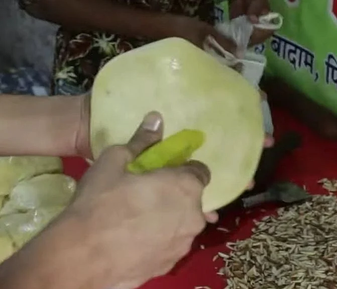 Purani Dilli's Favourite: Shahi Sheermal Recipe