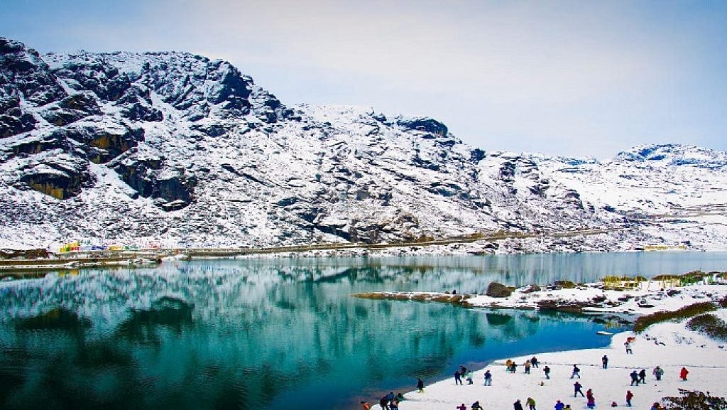 Sikkim: Army Rescues Over 1000 Tourists Stuck Near Changu Lake Amid ...