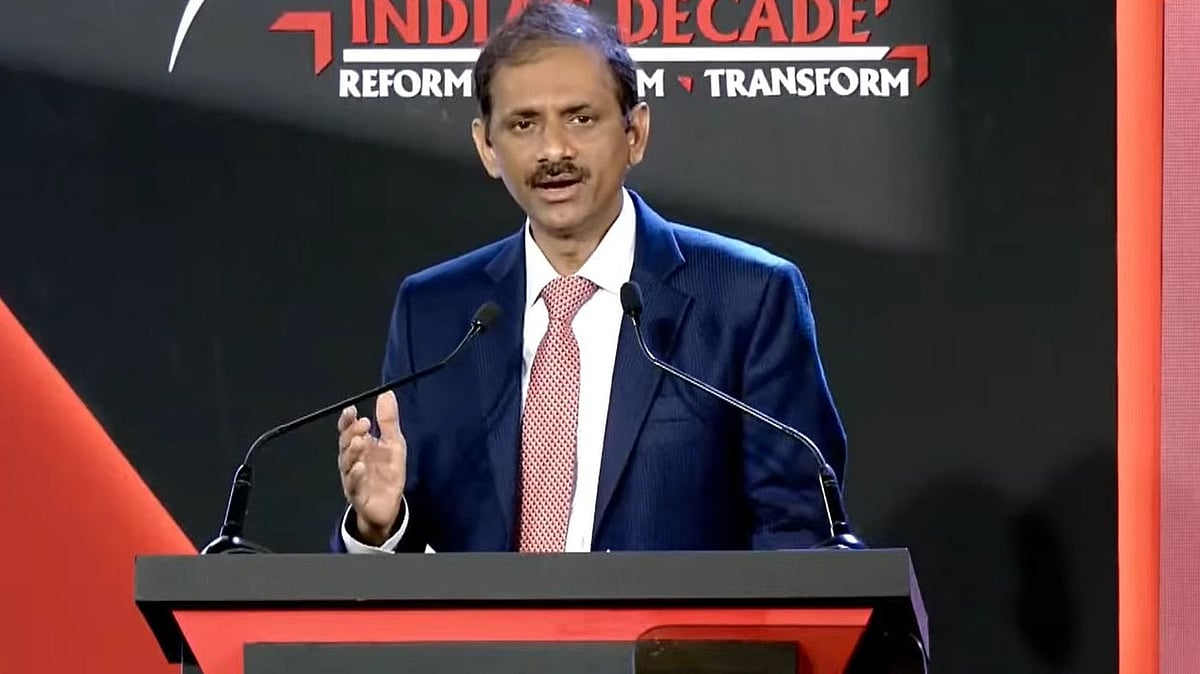 IDFC FIRST Bank CMD V Vaidyanathan Gifts $500,000 of His Shares to ...