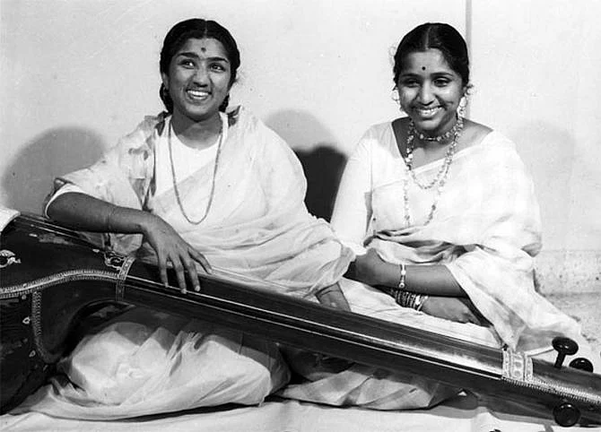 Marriage, Rivalry, Politics: Lata Mangeshkar Covers It All in Her Last ...