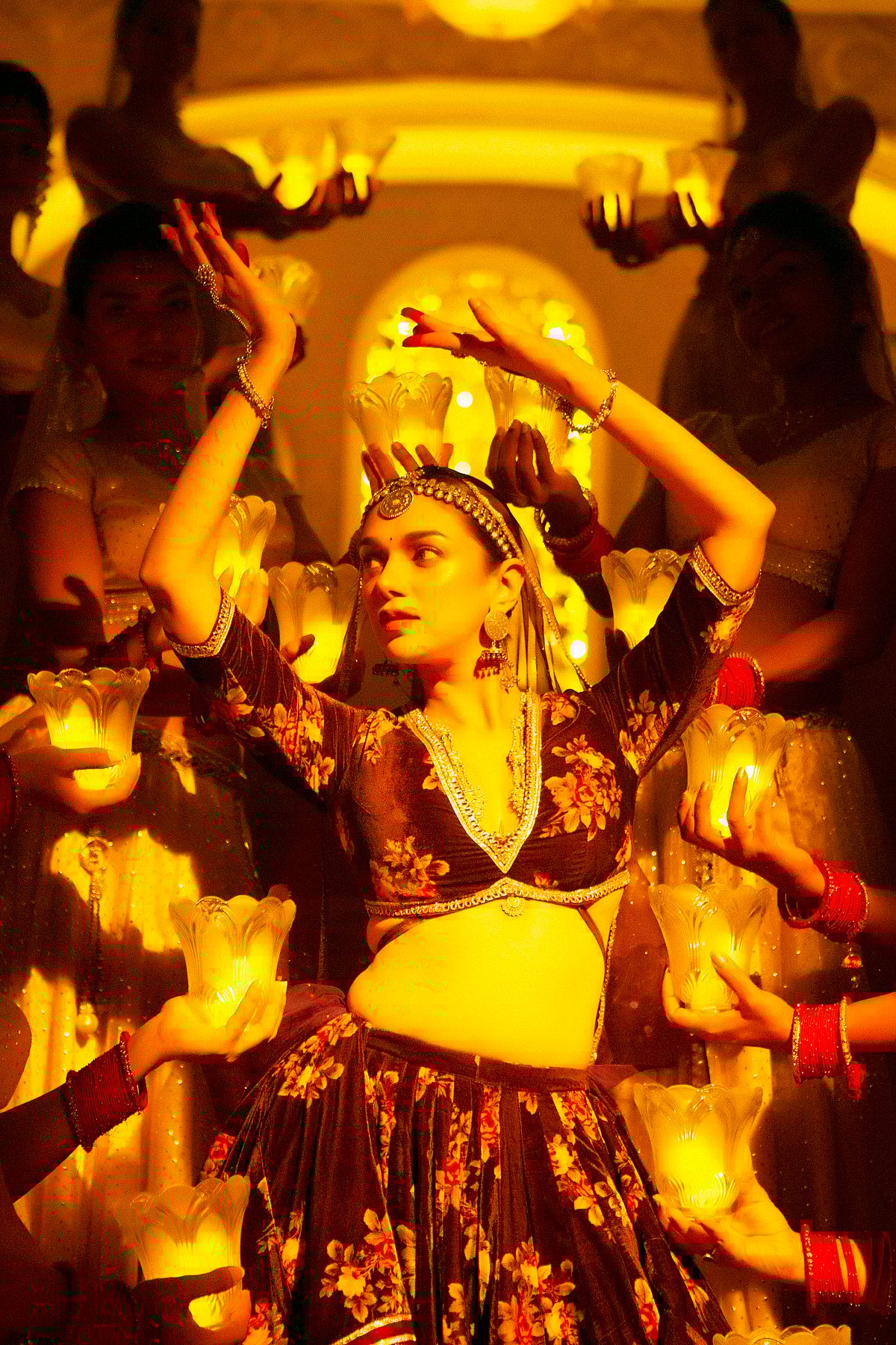 Hey Sinamika Movie Review: ‘Hey Sinamika’ is a Love Story That's Just ...