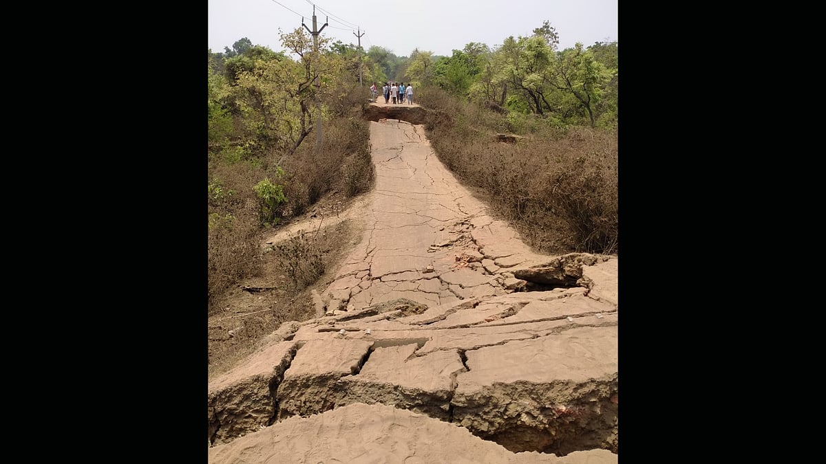 ‘No Trapping or Death Till Now’: Dhanbad DC After Coal Well Collapses