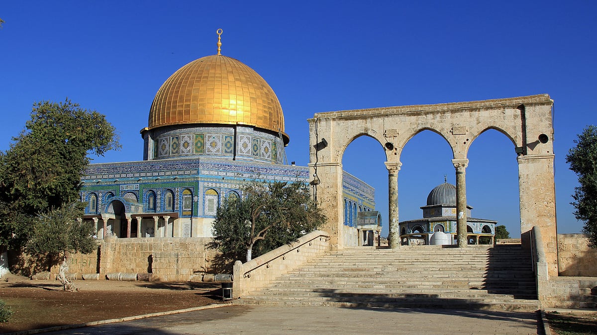 More Than 150 Palestinians Injured As Israeli Forces Raid Al-Aqsa Mosque