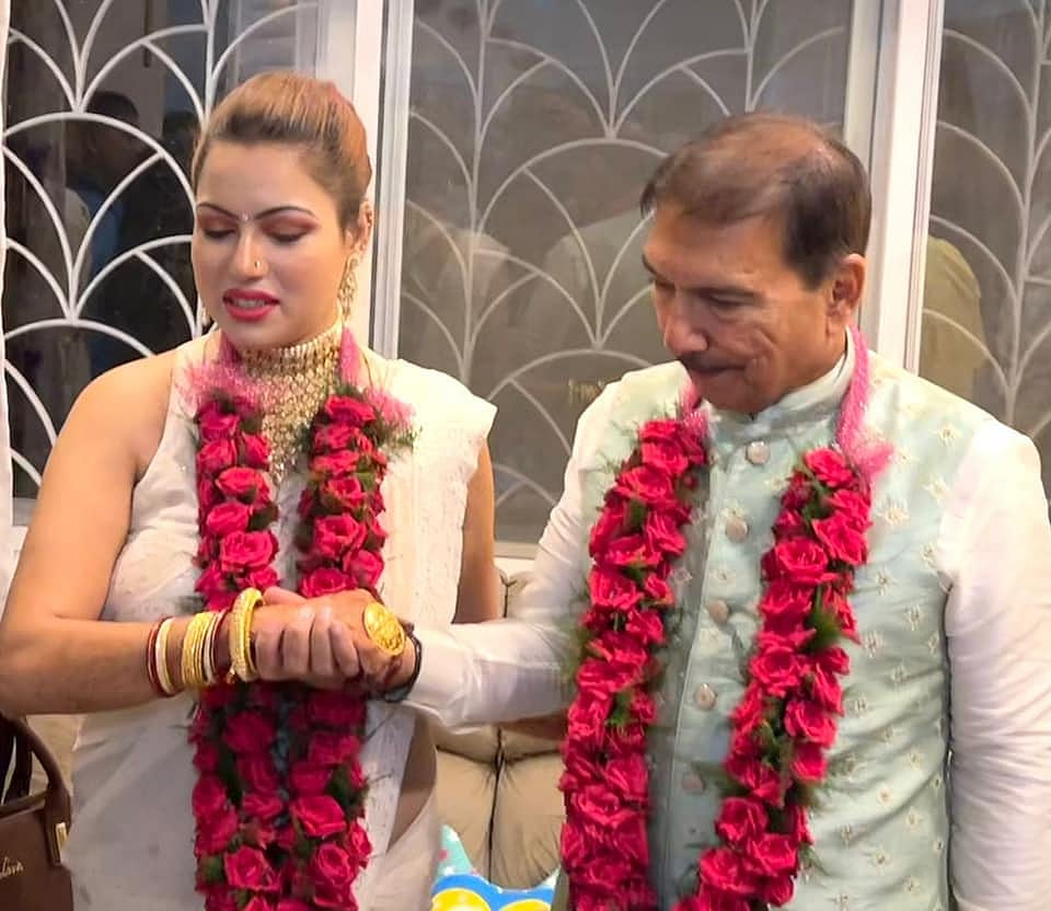 In Pictures: Former Cricketer Arun Lal Ties The Knot With Bulbul Saha