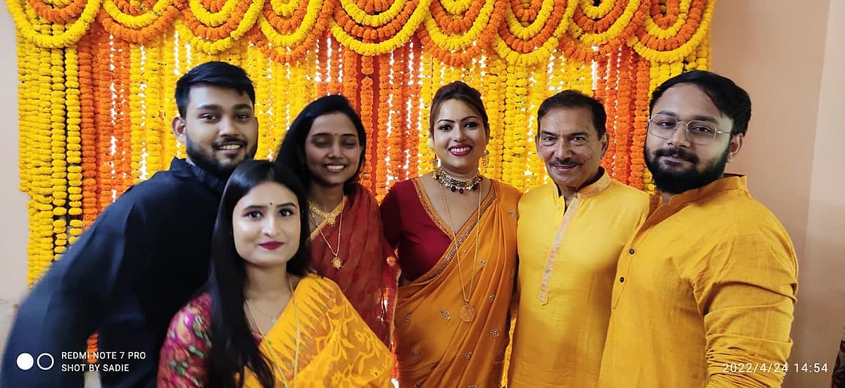 In Pictures: Former Cricketer Arun Lal Ties The Knot With Bulbul Saha