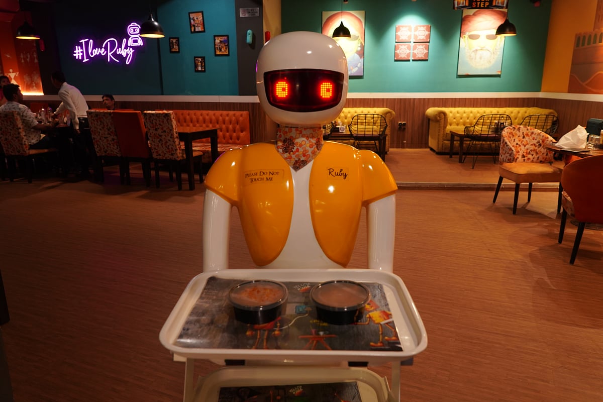 Dine at Delhi-NCR's First Ever Robot-Themed Restaurant