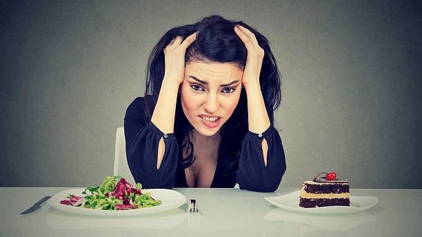 14 Ways To Curb Your Cravings Effectively and Stick to Your Diet