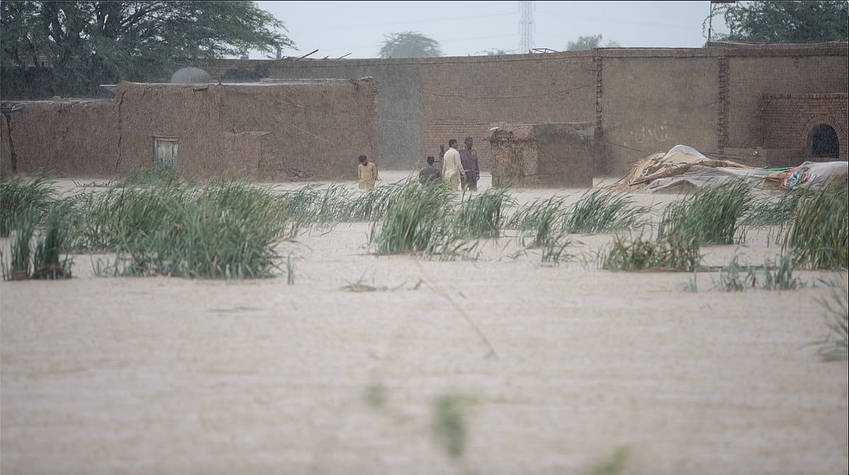 Pakistan Floods: Indus Overflowing Individuals and NGOs Come Forward ...