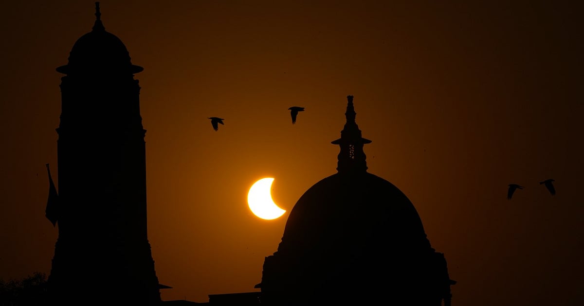 In Photos: The Partial Solar Eclipse Witnessed Across India