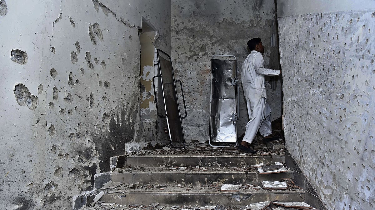 Four Dead After TTP Militants Storm Police Station in Pakistan's Karachi