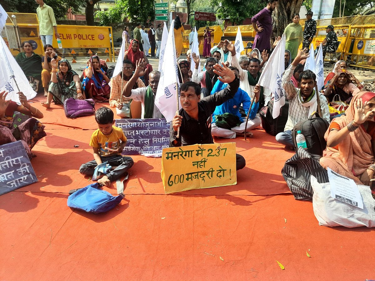 From Unpaid Wages to Mandatory App Attendance, Why MGNREGA Workers From ...