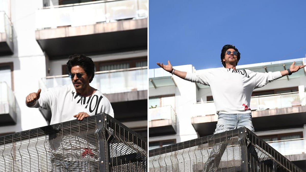 In Pics: Shah Rukh Khan Dances to ‘Jhoome Jo Pathaan’ With Fans Outside Mannat