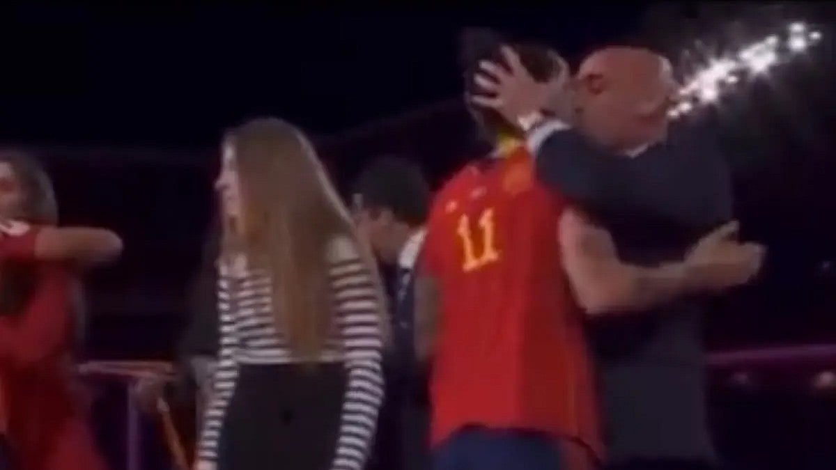 Spain’s Kiss Controversy: FIFA Suspends Football Chief Luis Rubiales ...