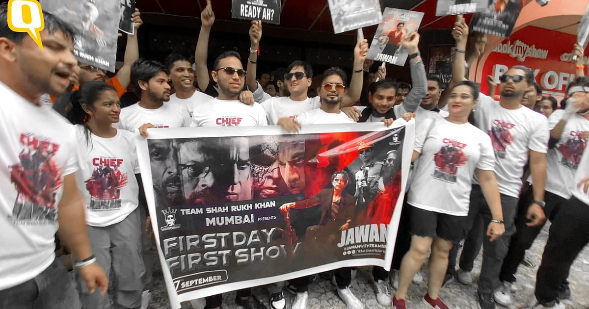 'Jawan' First Day First Show: Fans Celebrate Shah Rukh Khan, Call Film ...