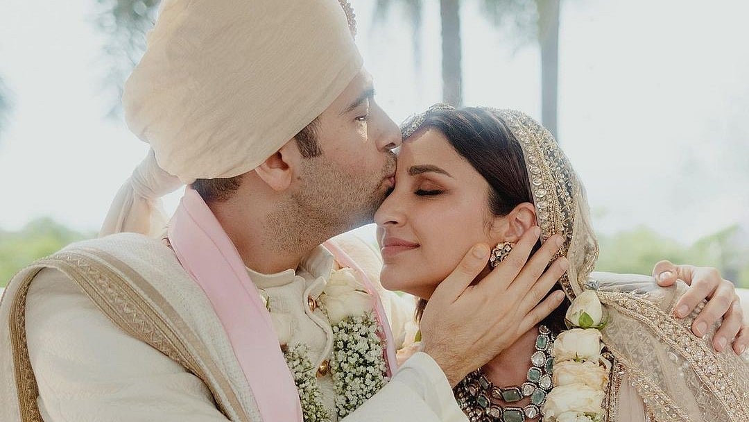 Parineeti Chopra & Raghav Chadha Share First Photos From Their Grand Udaipur Wedding