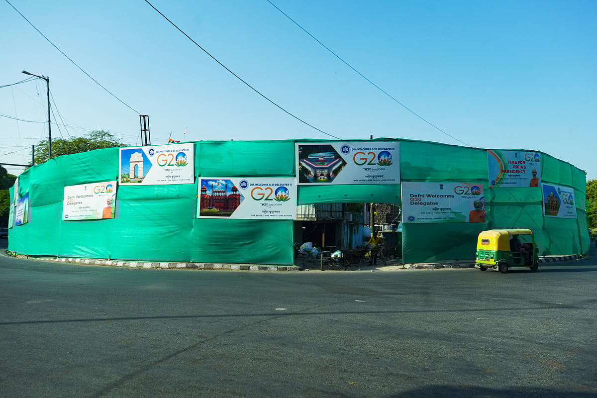 In Photos | 'Ashamed of Poverty': Green Sheets Mask Delhi Slums Ahead ...