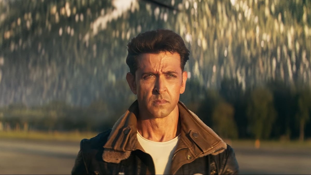 'Fighter' Review: Hrithik Roshan-Deepika Padukone Film Takes Off, Doesn ...