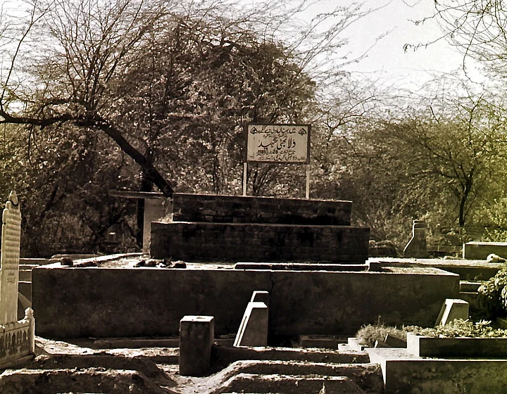 Lohri 2024: Who is Dulla Bhatti in Punjabi Lohri song 'Sundar Mundriye ...