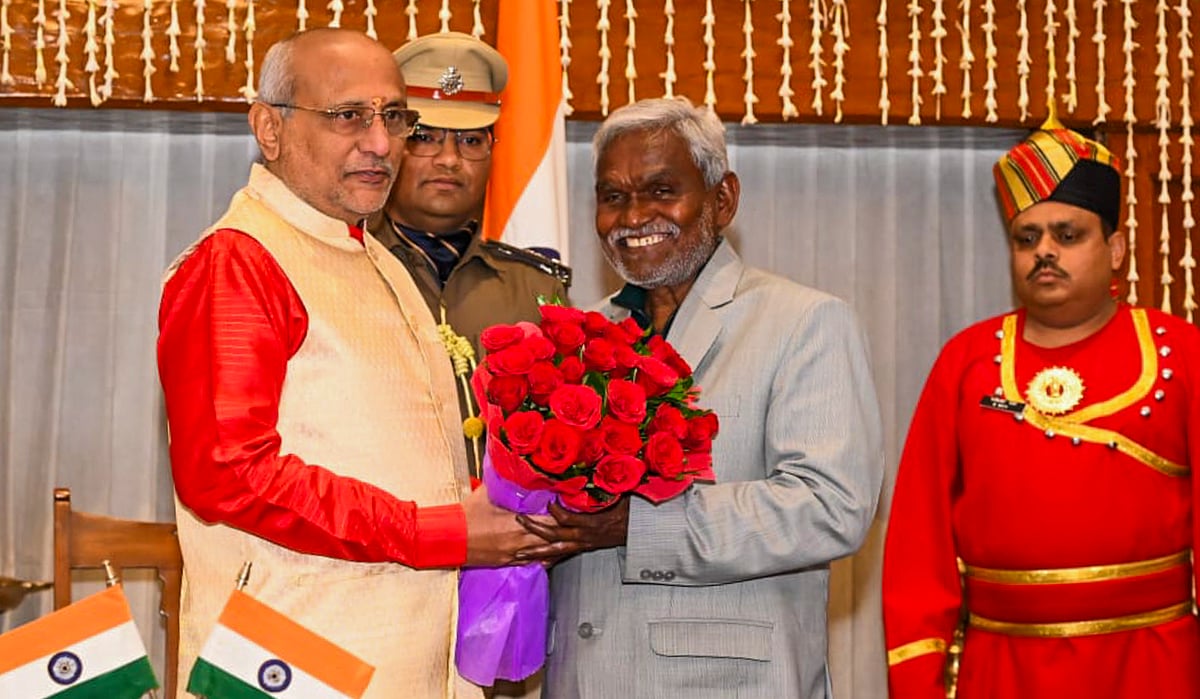 In Photos: Champai Soren Takes Oath as Jharkhand Chief Minister